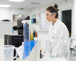 AdhexPharma - CDMO für Wirkstoffpflaster und orale Filme